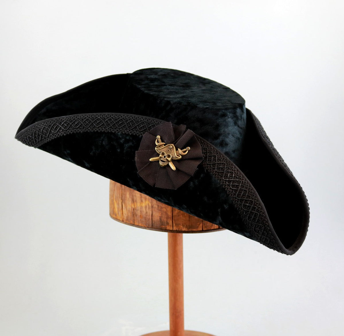 Tricorn / Black Trim / Cockade / Bronze Pirate Decoration – Tall Toad